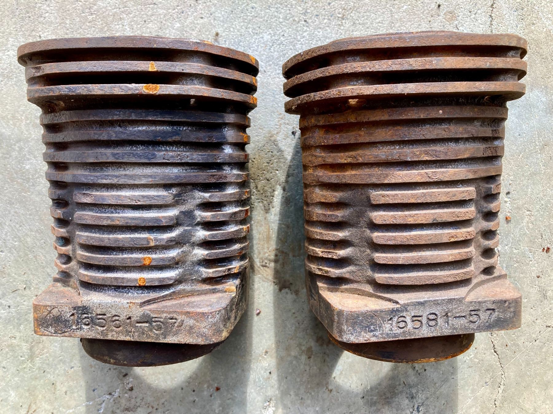 Harley Davidson - Panhead Jugs - 1957