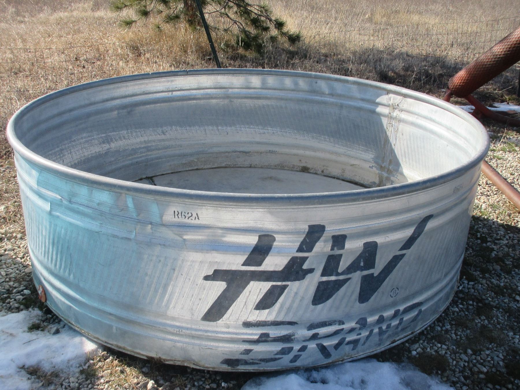 HW Metal Stock Tank- 76"