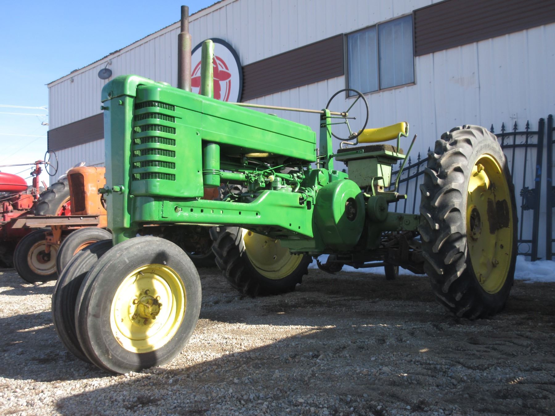John Deere B Tractor- Runs And Drives- Good Rubber- PTO- Older ...