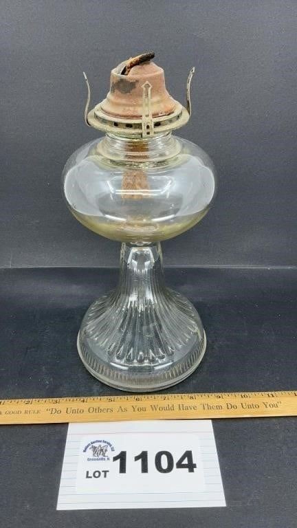 CLEAR GLASS 12 inch TABLE OIL LAMP