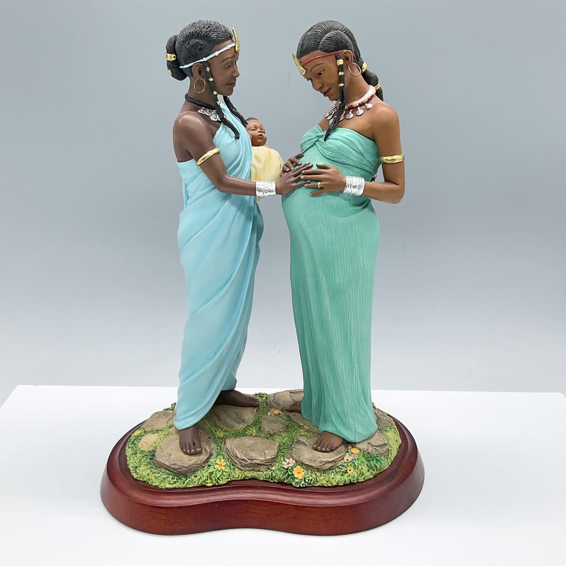 Thomas Blackshear Ebony Visions Figurine, Sisters Motherhood