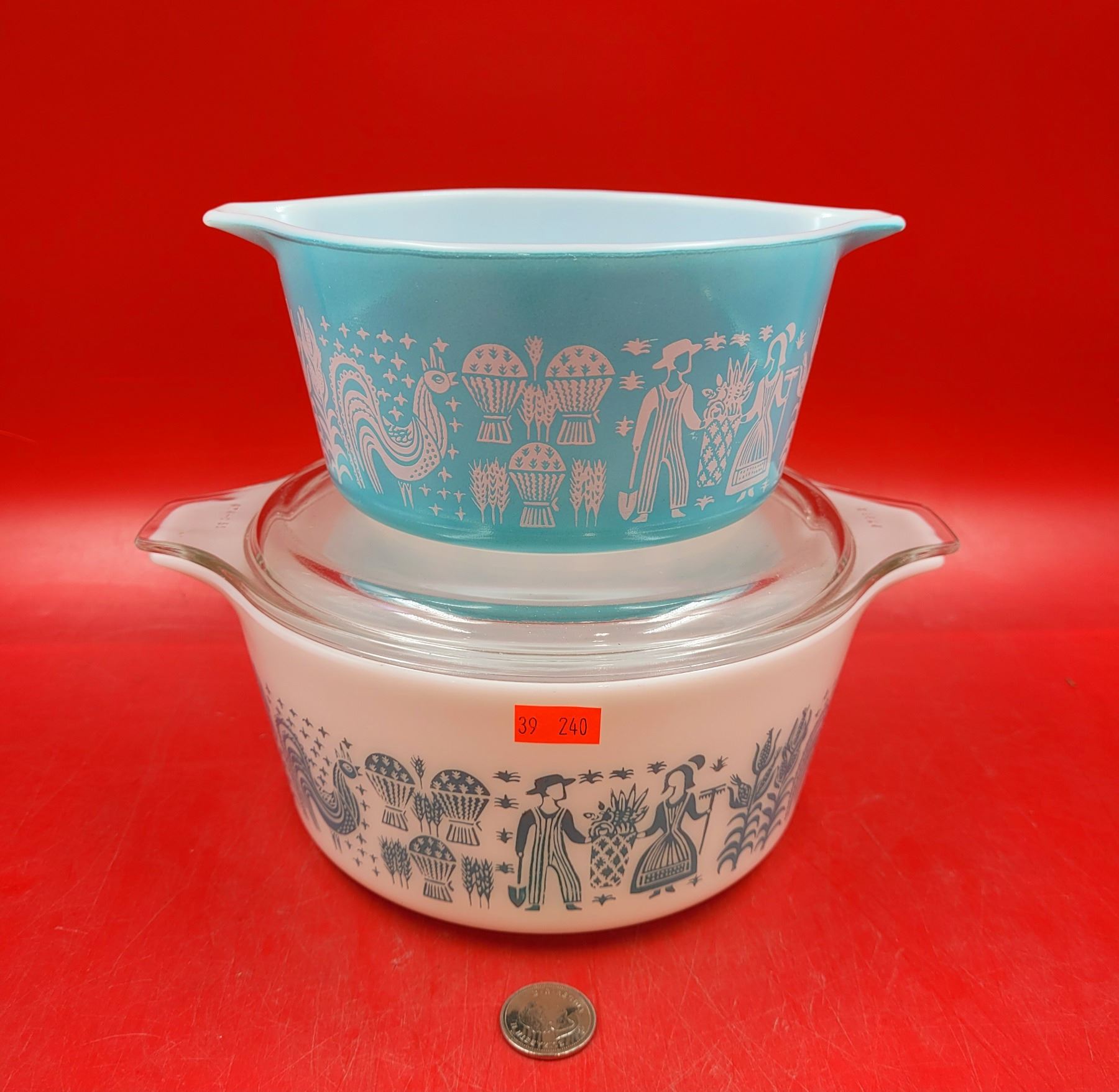 Pair of VTG Pyrex Amish Butterprint Casserole Dishes