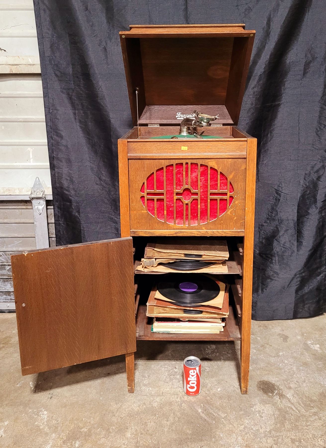 VTG Brunswick Phonograph Record Player