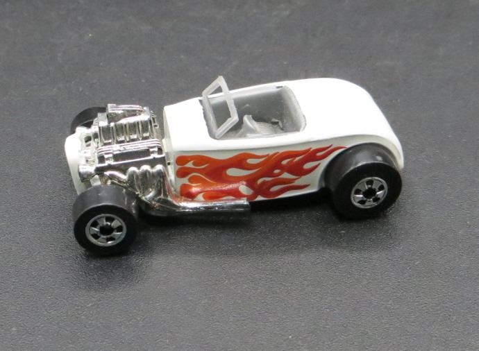 1975 Hot Wheels Street Rodder With Red Flames 1:64 Die-Cast Car