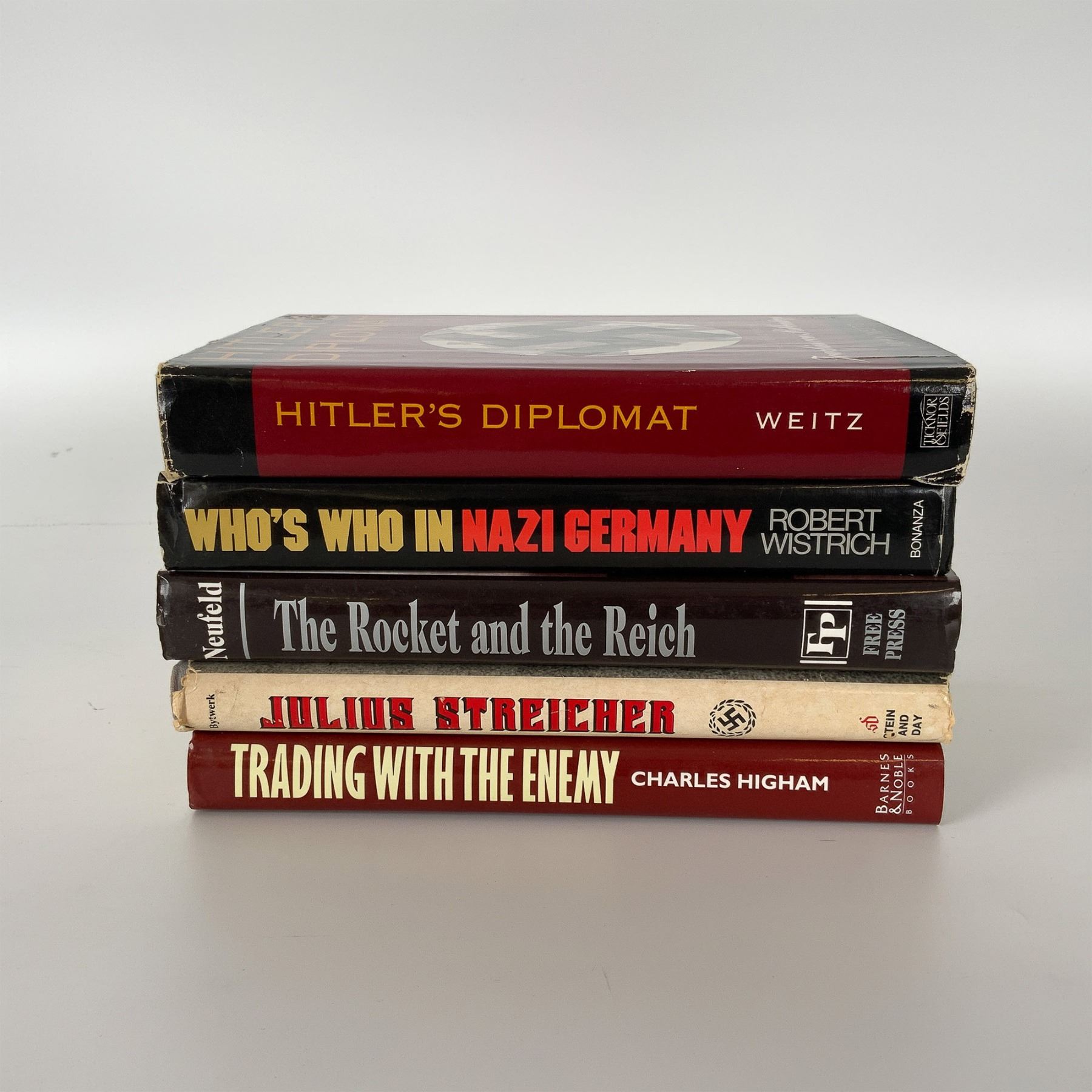 5 Books on Nazi Germany, World War II & Political History