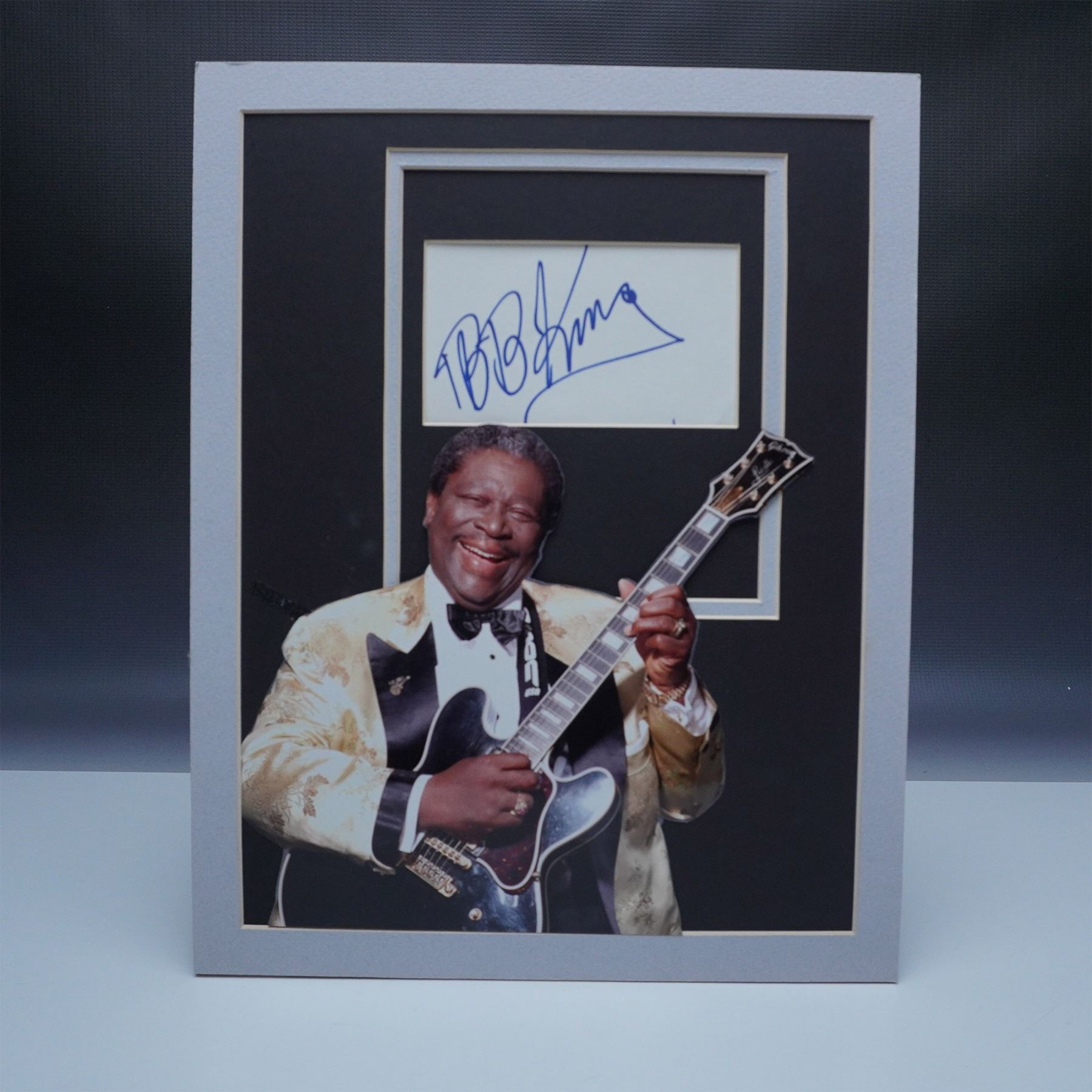B.B. King Autographed Note with Dimensional Photo Display