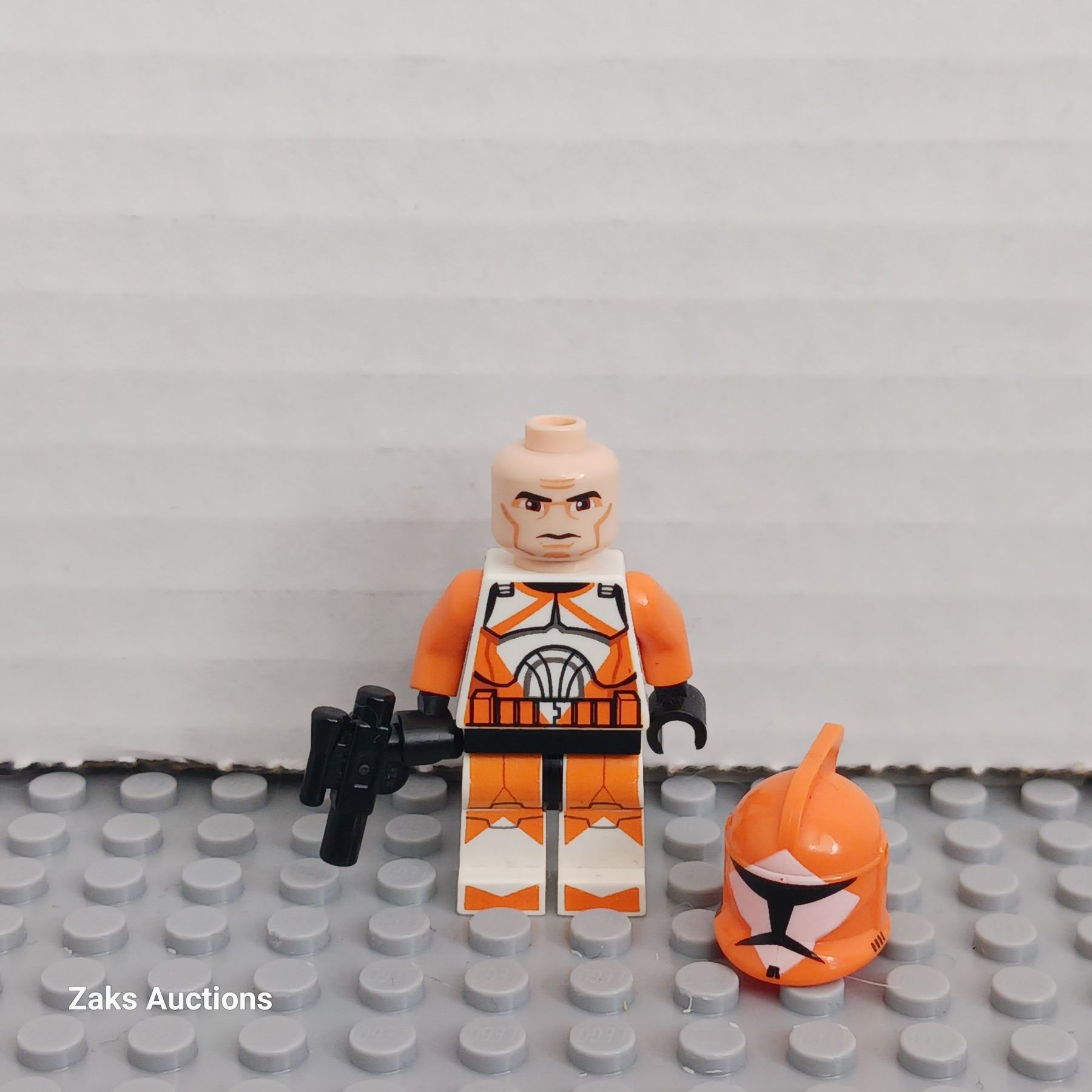 Clone Bomb Squad Trooper (Phase 1) - Large Eyes Minifigure