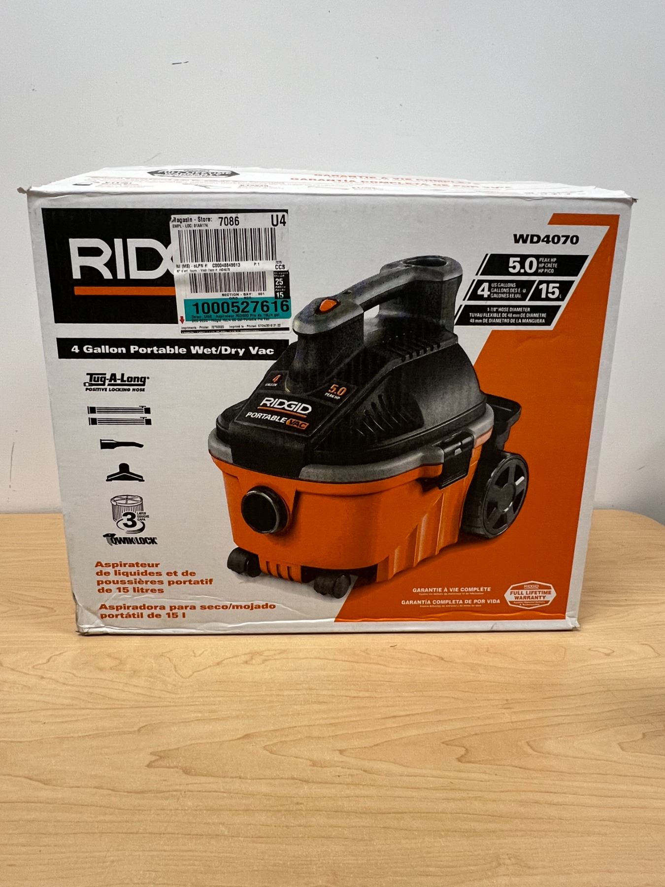 Ridgid 4 Gallon Wet / Dry Vacuum - looks new in box - see all photos