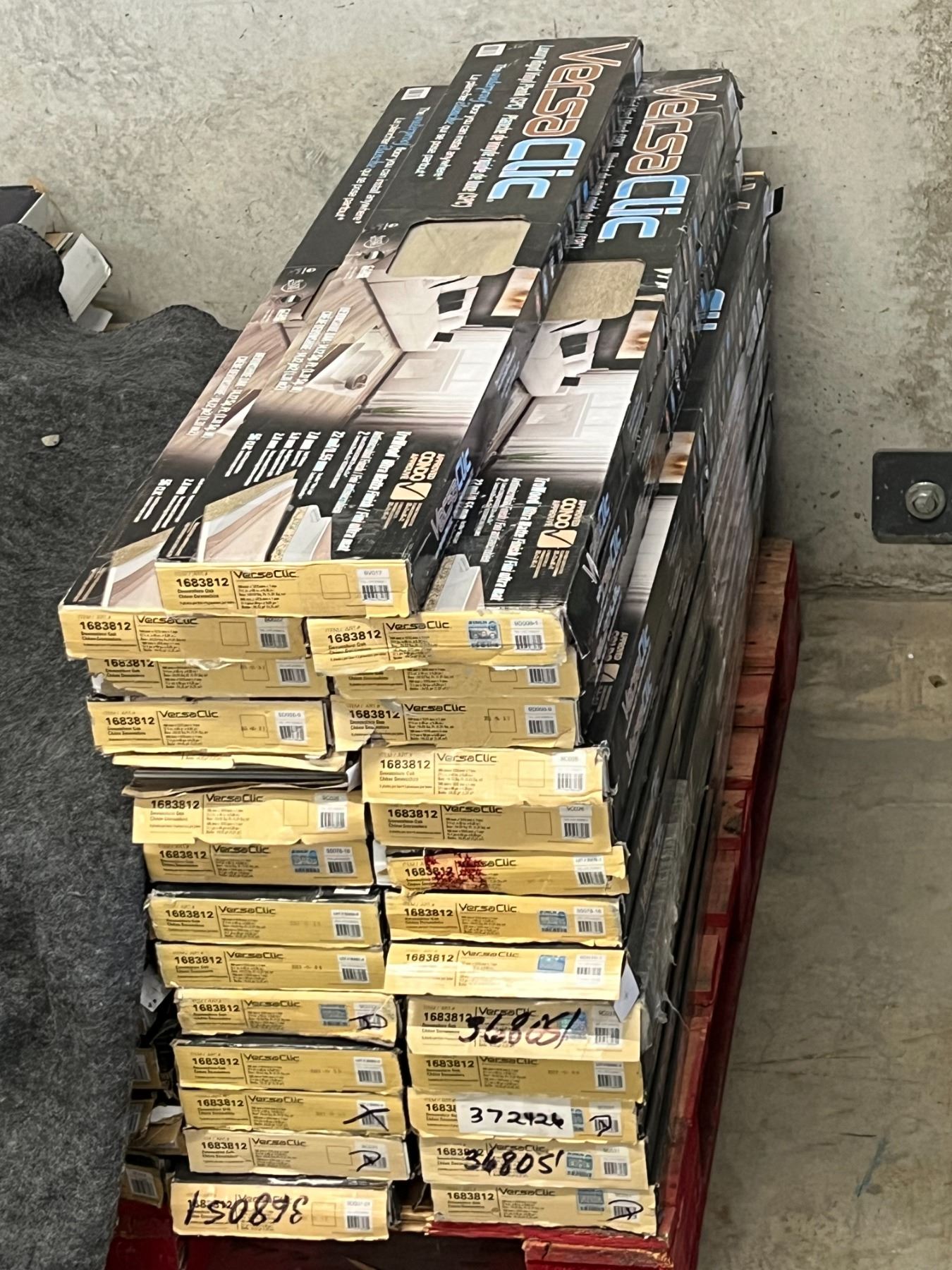 Approx 350 Square Feet Devonshire Oak Versaclic Rigid Vinyl Plank ...