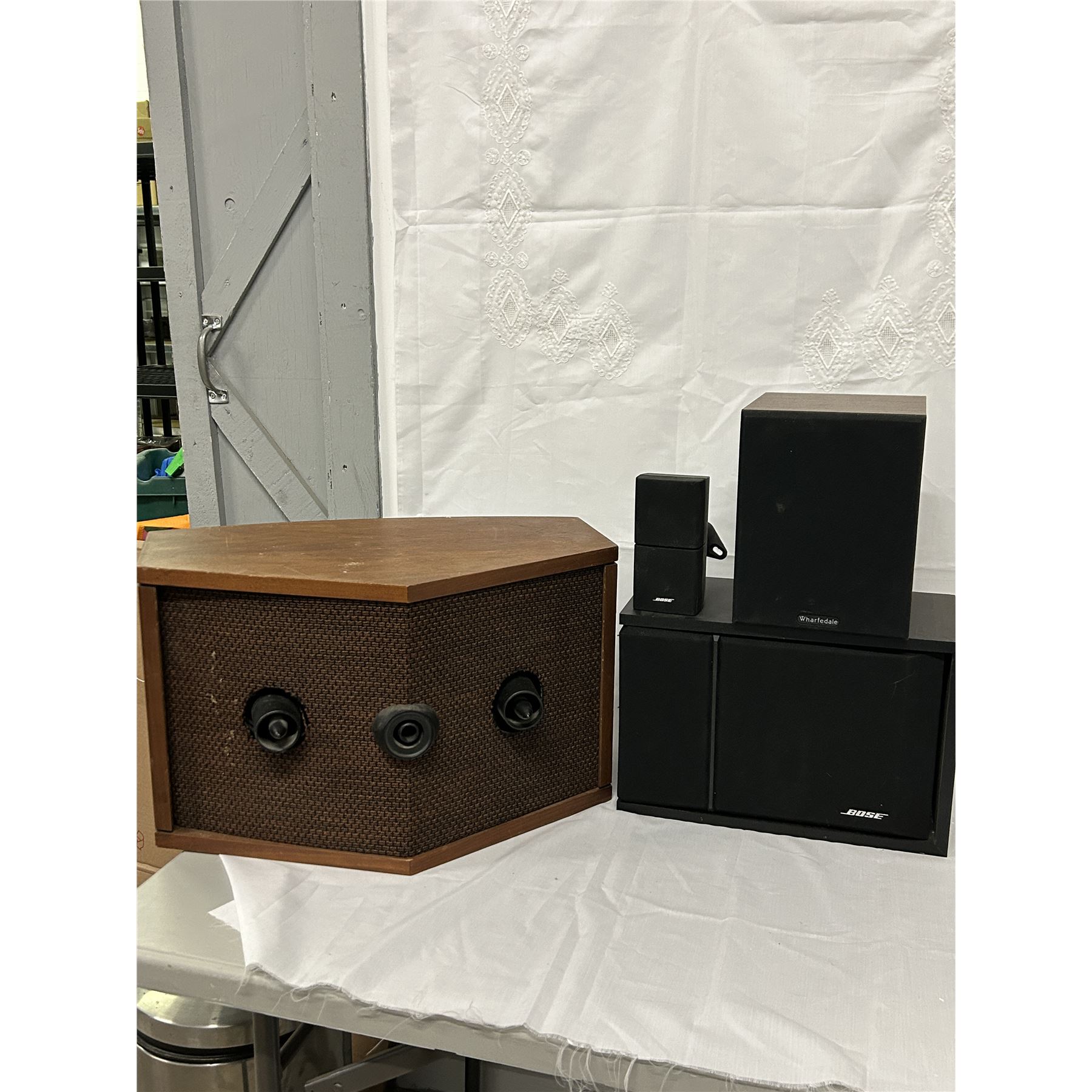 Lot of 4 Bose 901, 201 Series 3, 1 Satellite Speaker and Warfdale Diamond 2