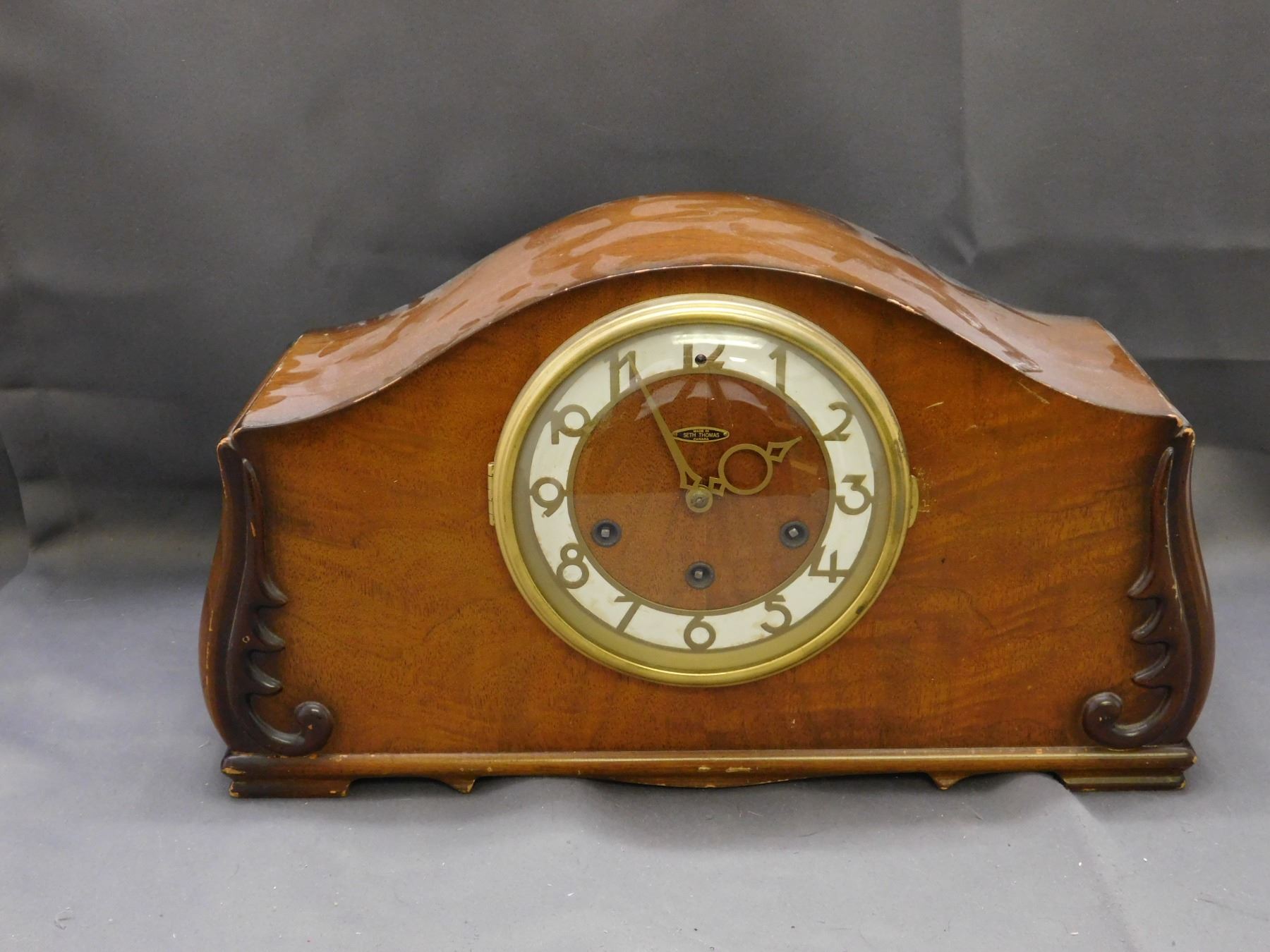 Vintage Wooden Mantle Clock Seth Thomas