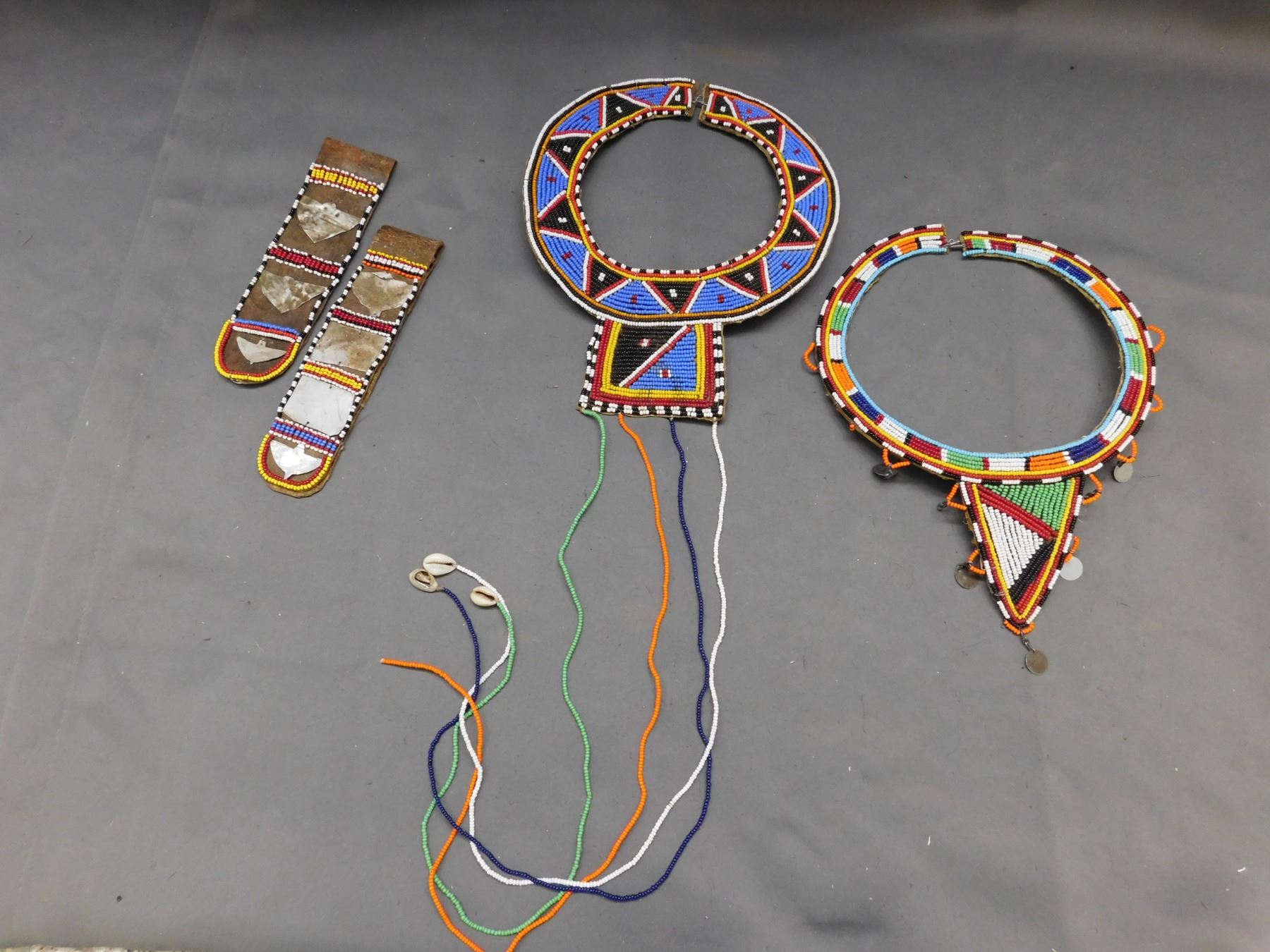 African Maasai Tribal Beaded Neck Collars Neckaces and Ear Flaps ...
