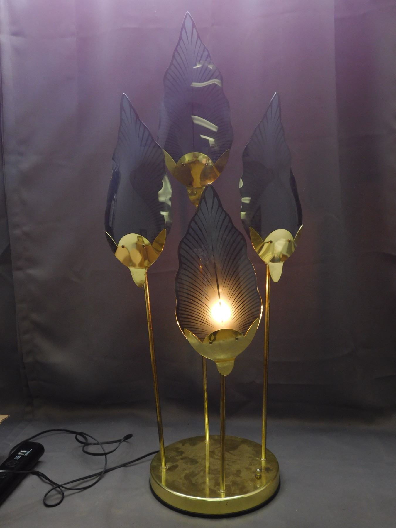 MCM Mid Century Modern Hollywood Regency Glass Feather Brass Lamp ...