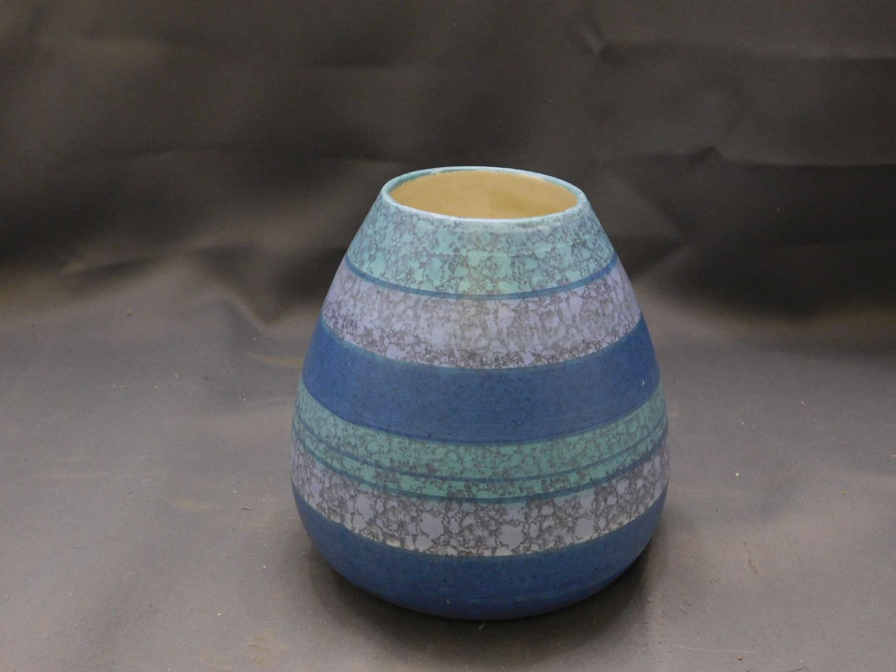 Madeline Originals California Made in USA Pottery Vase 7"