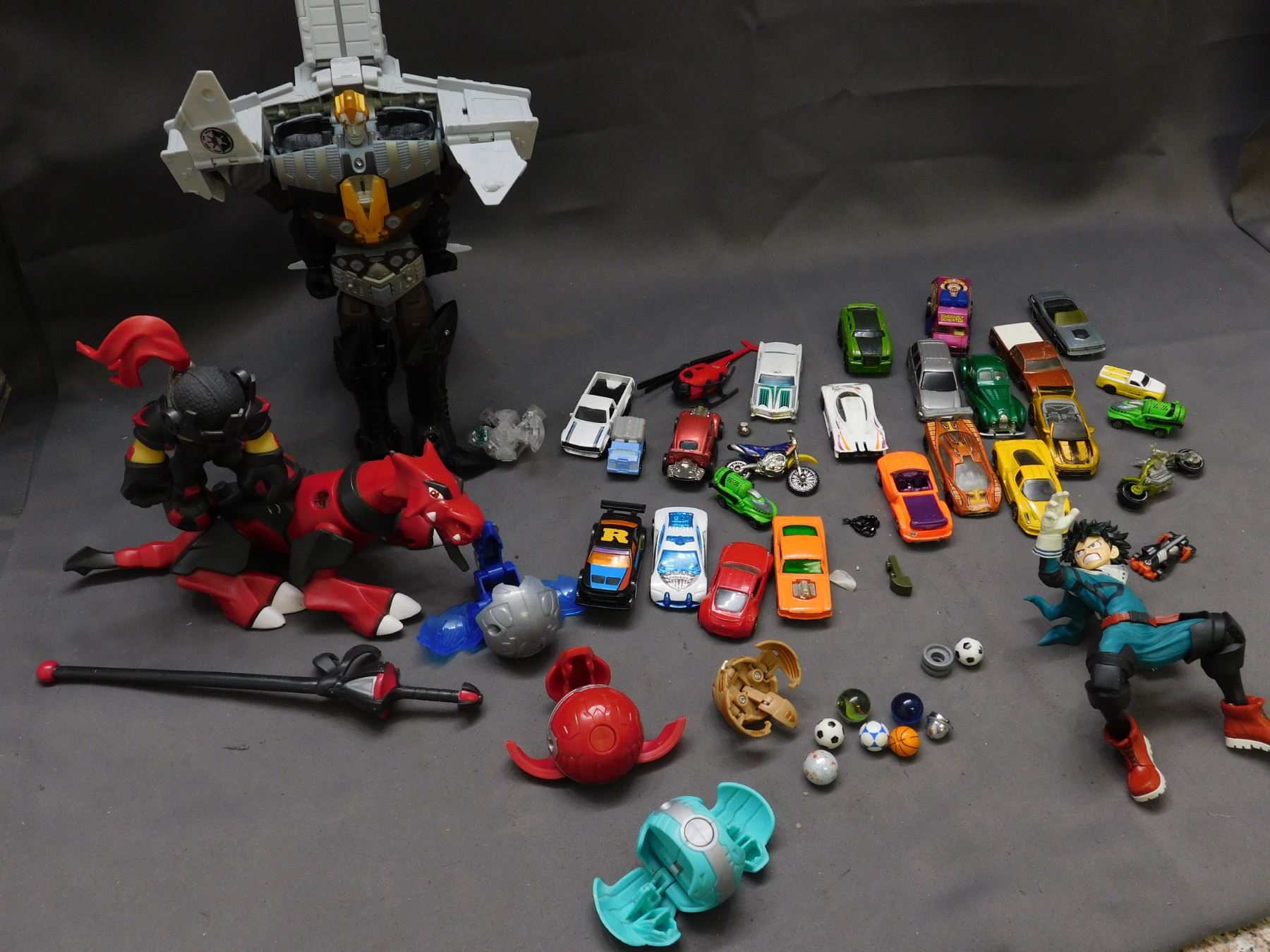 Lot of Boy Toys Bakugan, Anime MHA Deku Figure, Transformers, Hot ...