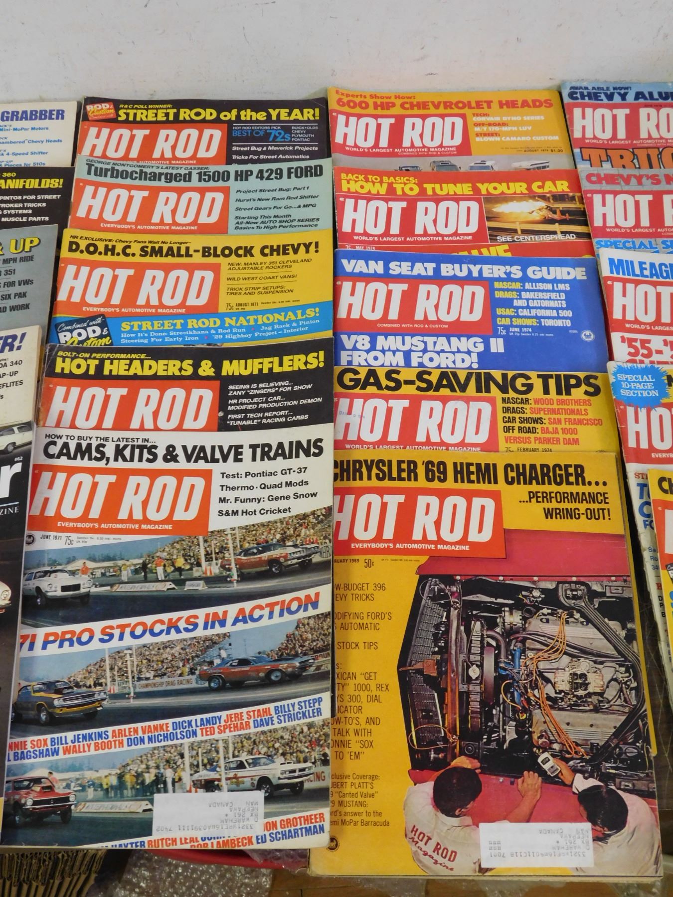 Lot of 34 Hot Rod Vintage Magazines 1970s