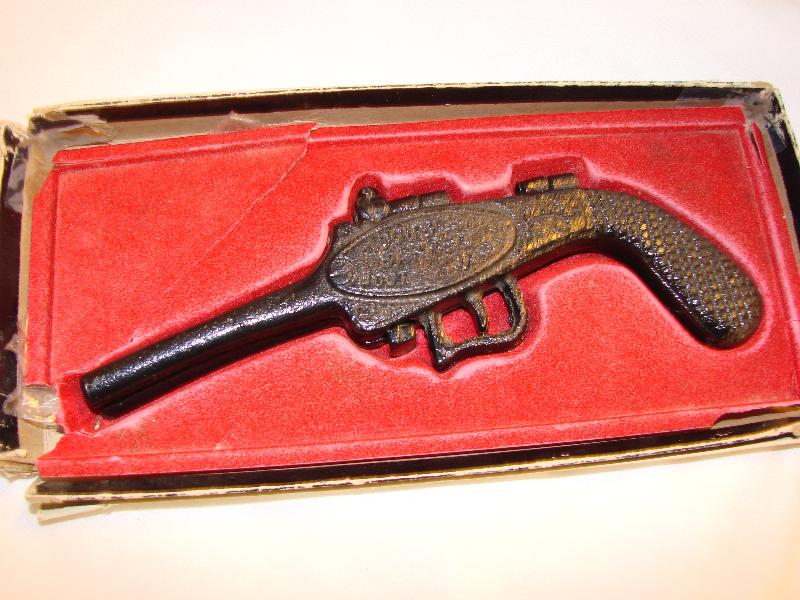 Double Barrel Cast Iron Gun Boot Jack