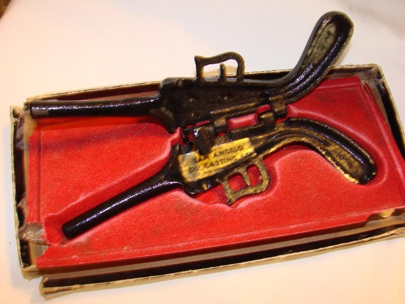 Double Barrel Cast Iron Gun Boot Jack