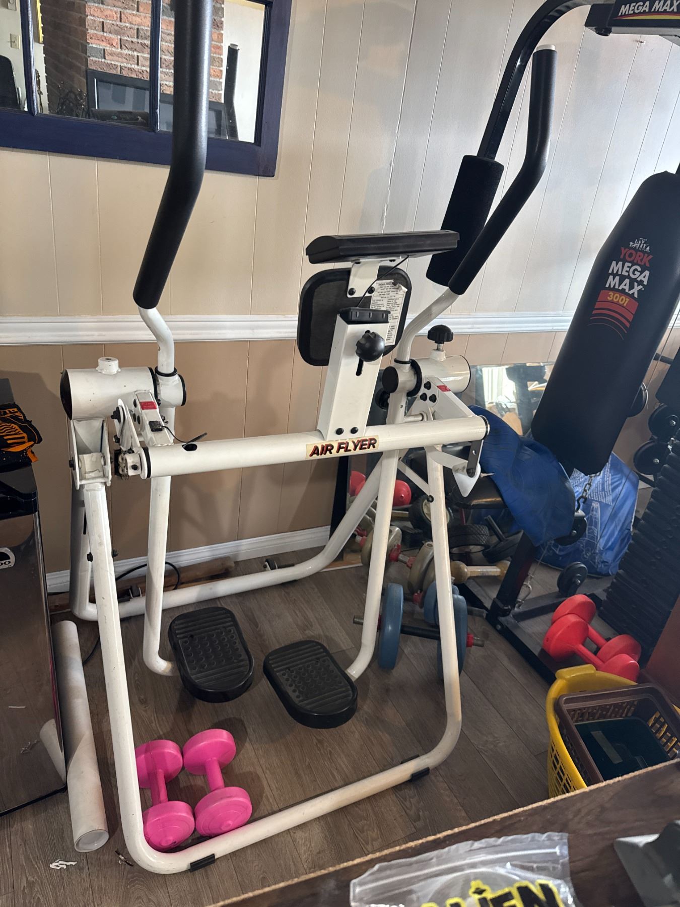 Air flyer exercise machine