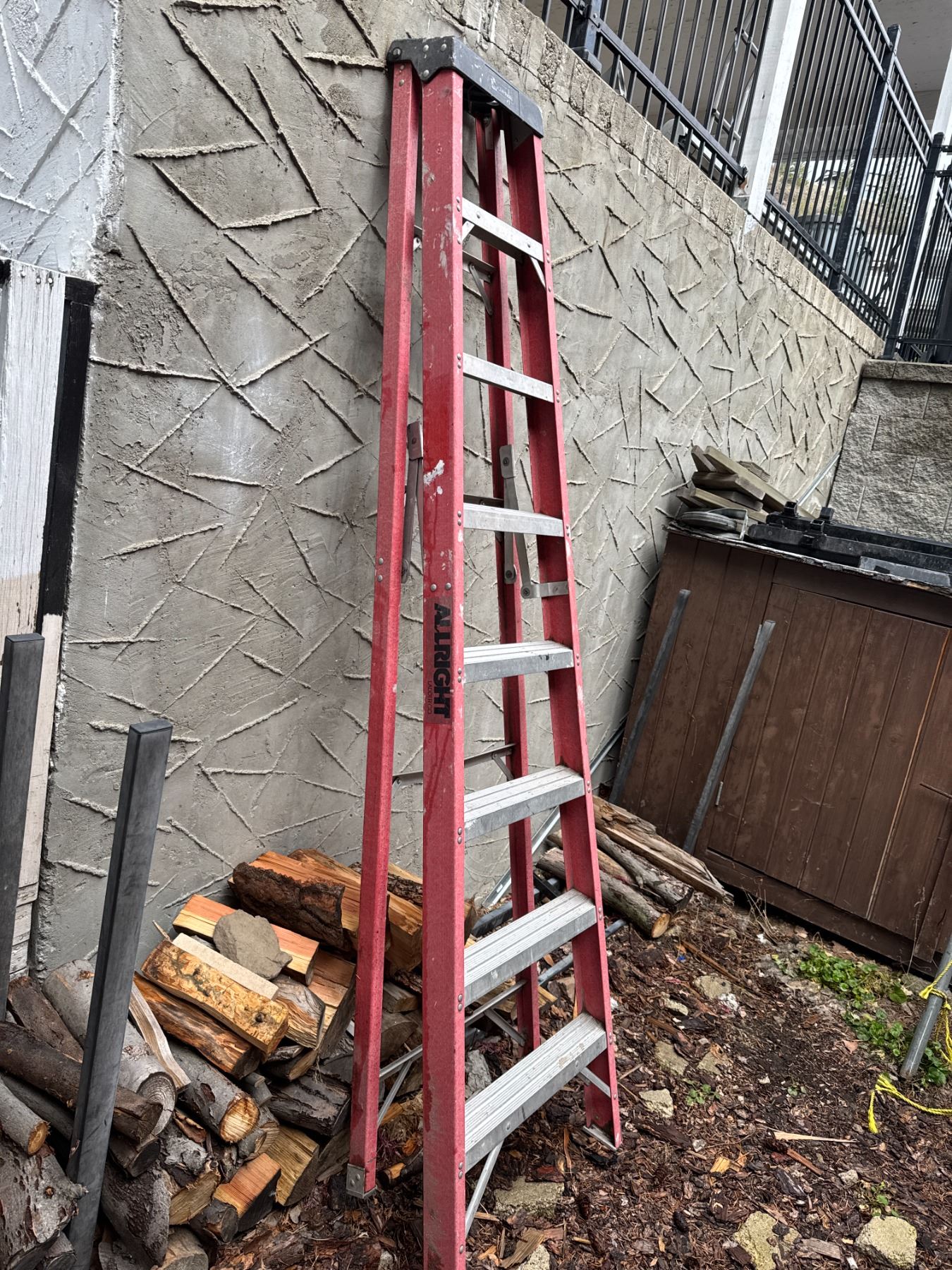 8 foot ladder