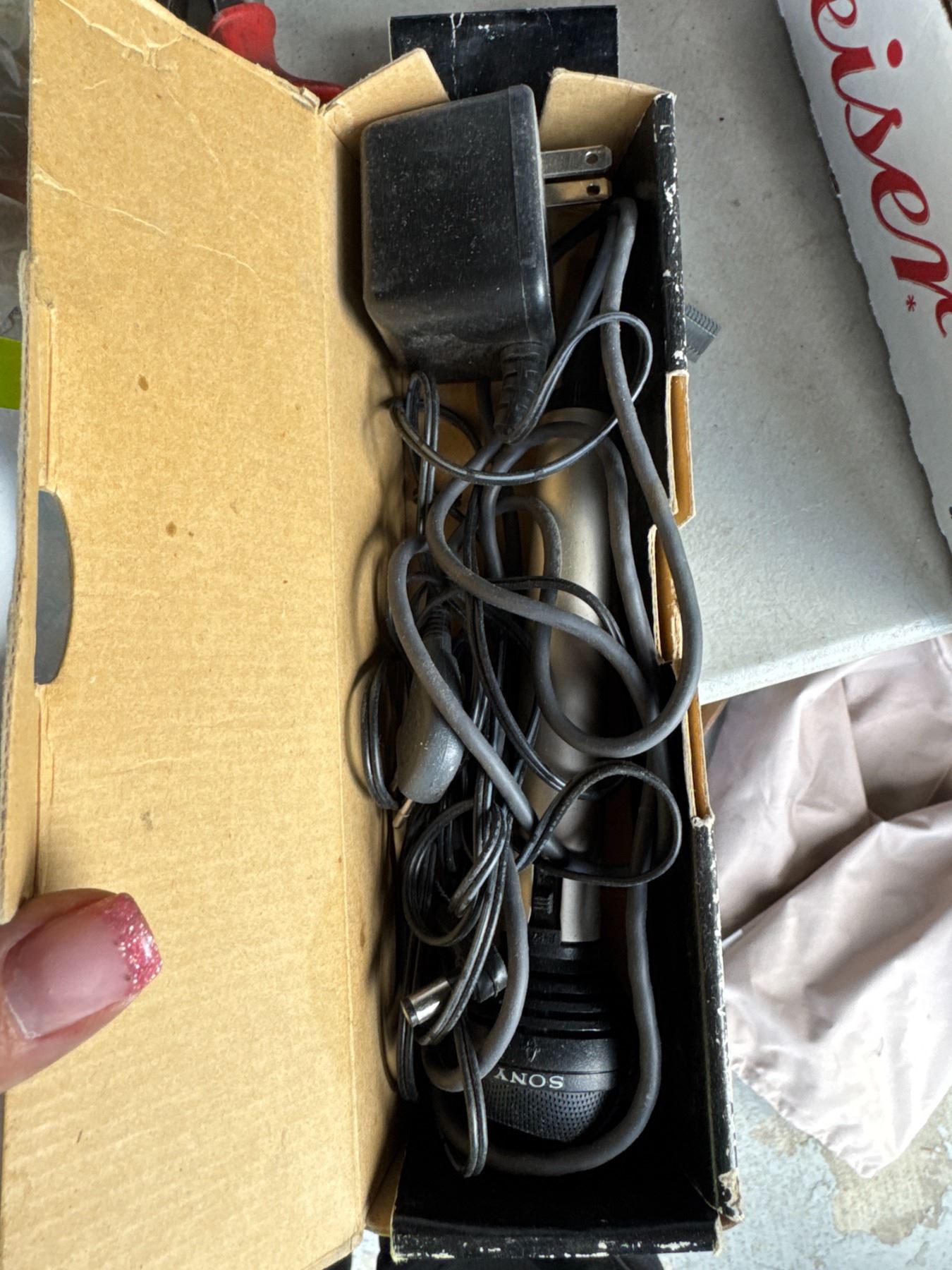 Sony microphone F- 27S