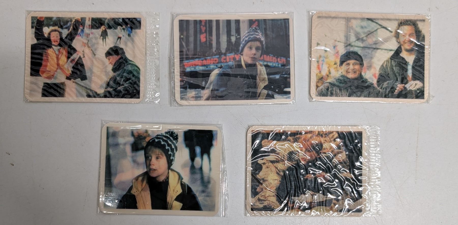 Home Alone lost in New York magic motion Cards - Schmalz Auctions