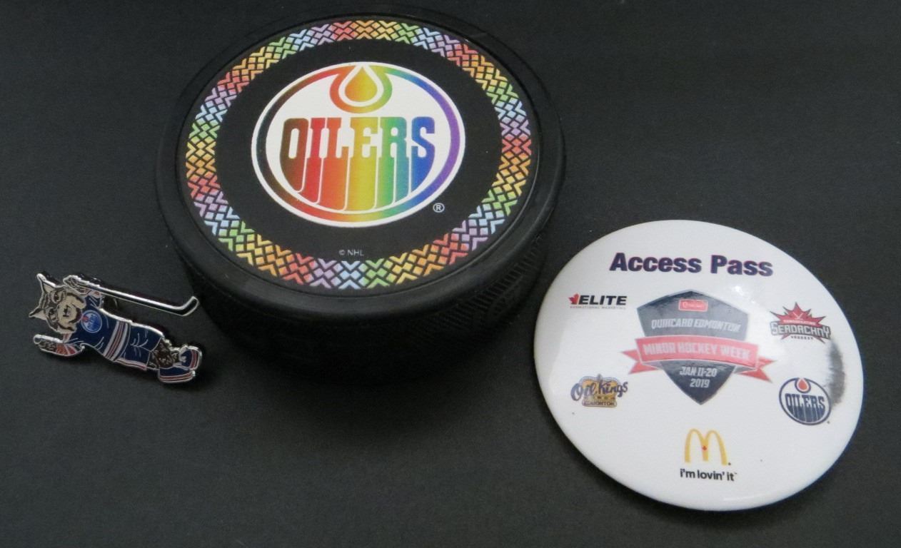 Edmonton Oilers Puck, Mascot Pin & Oilers Access Pass Pinback