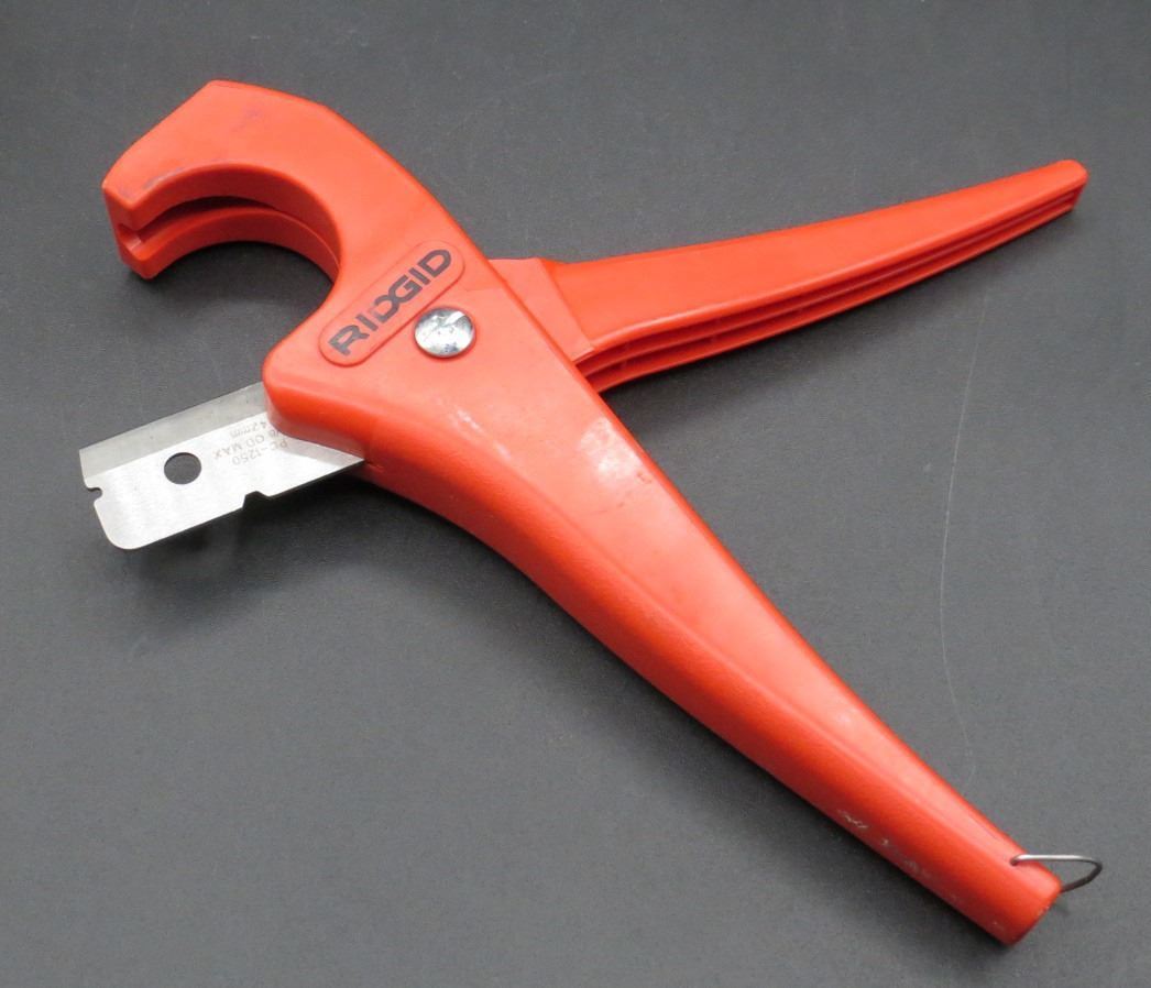 Ridgid Tools PC-1250 Plastic Pipe And Tubing Cutter
