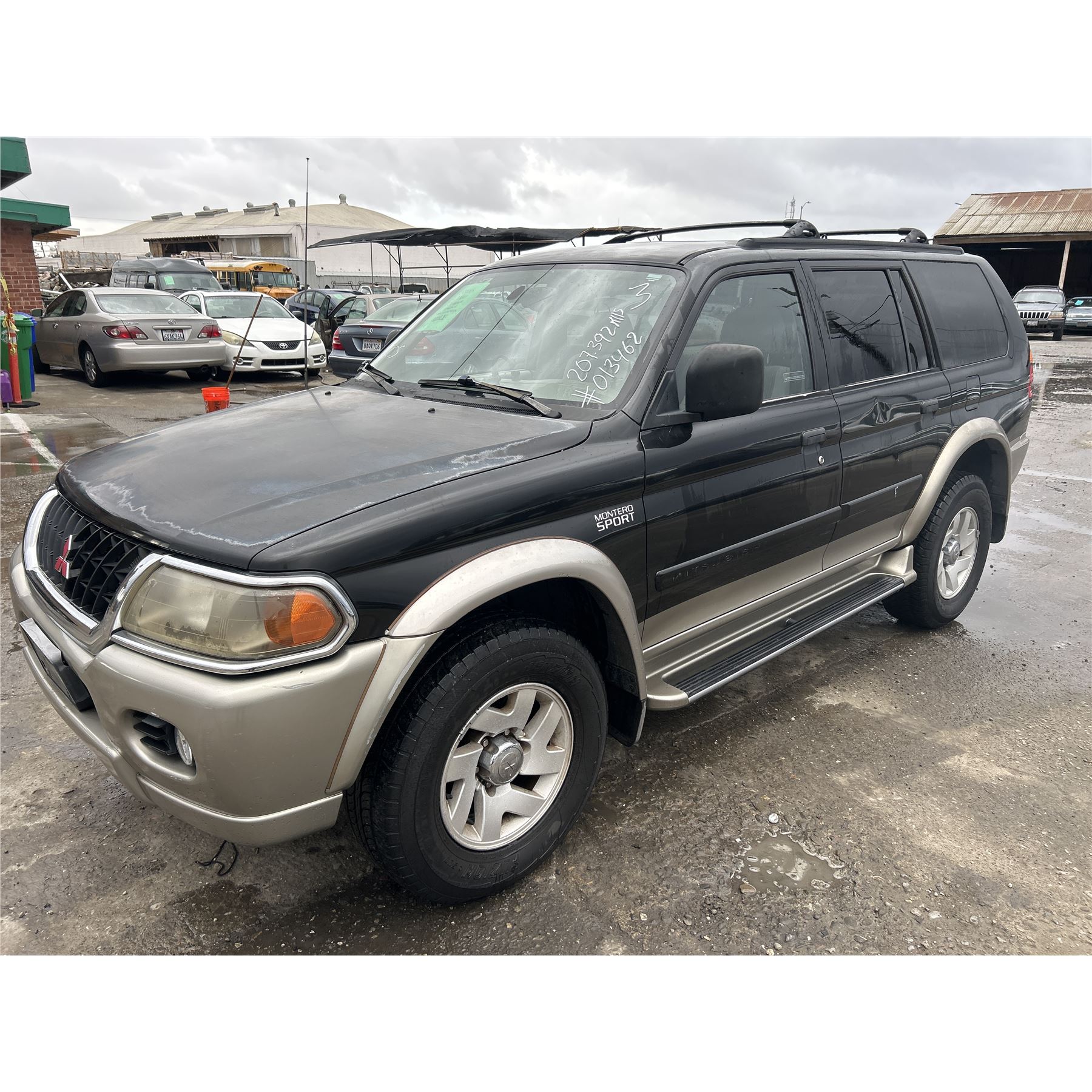 2000 Mitsubishi Montero Sport