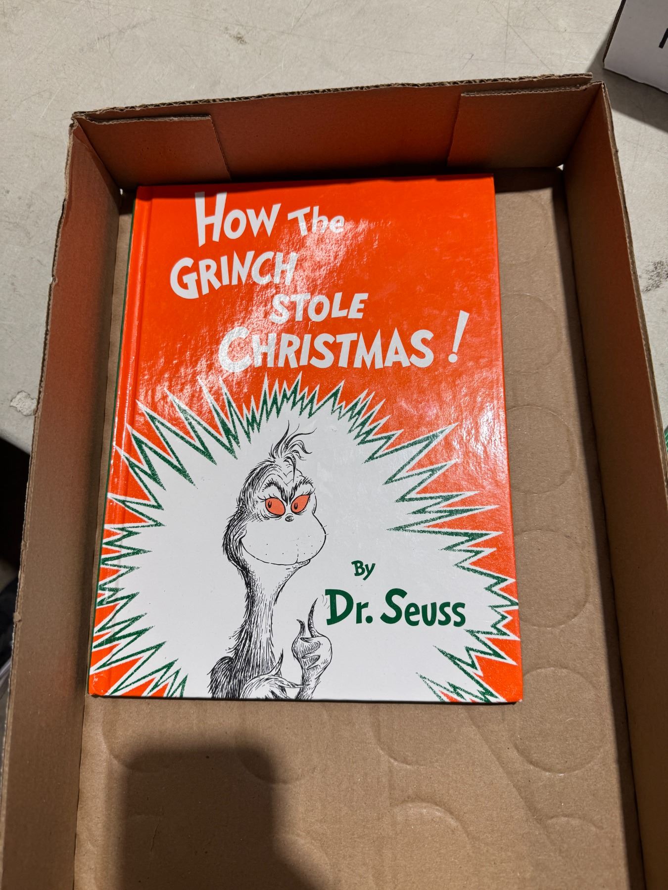 dr. Seuss, how the Grinch stole Christmas book