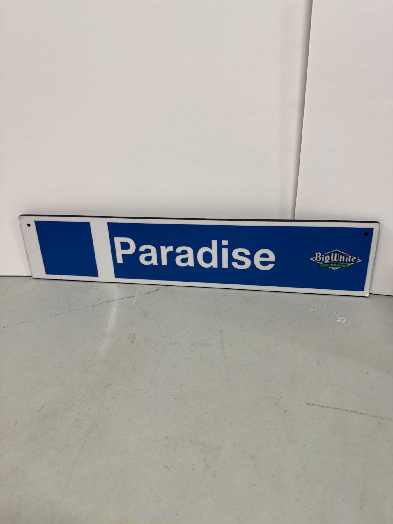 Big white ski resort, paradise sign