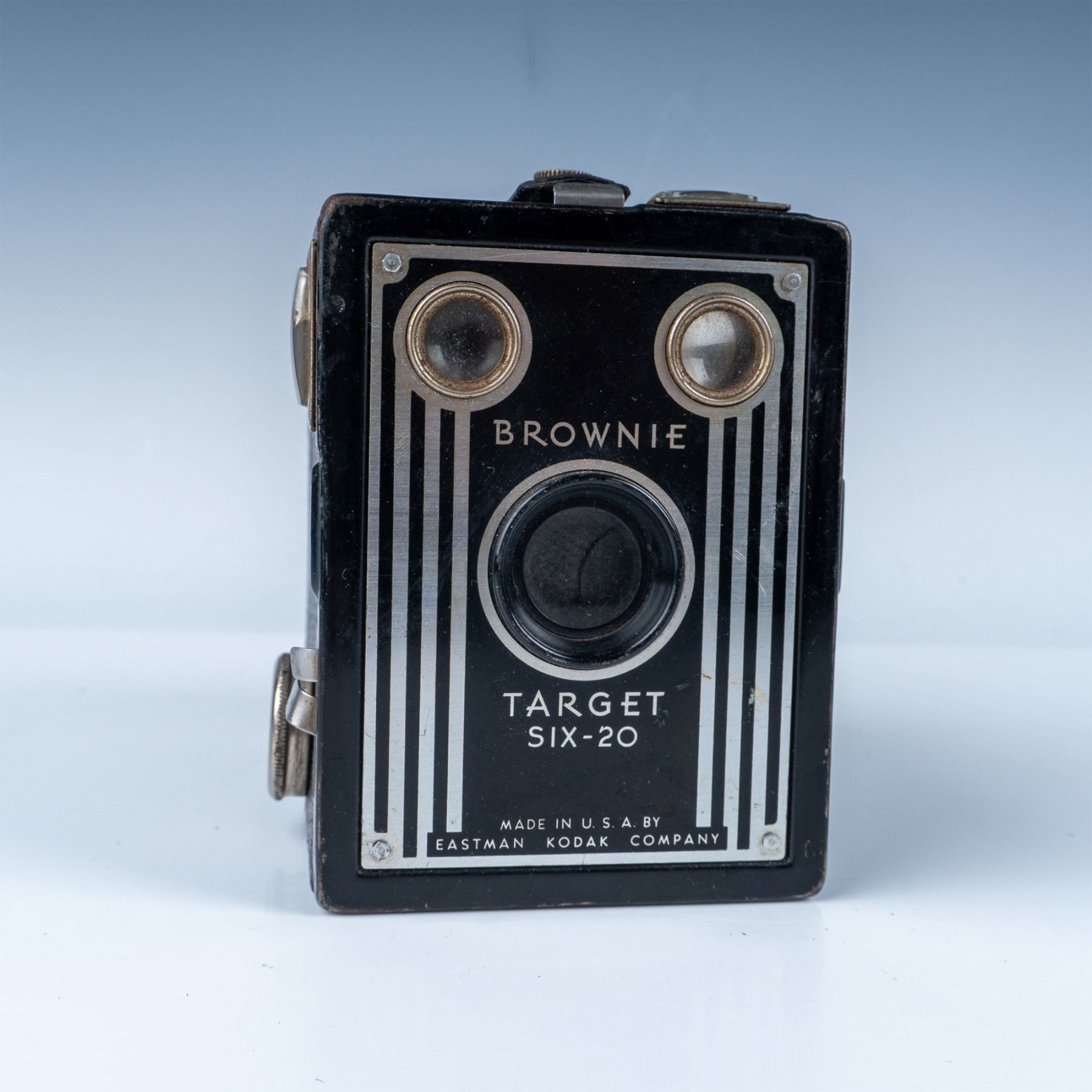 Kodak Brownie Target Six-20 Box Camera