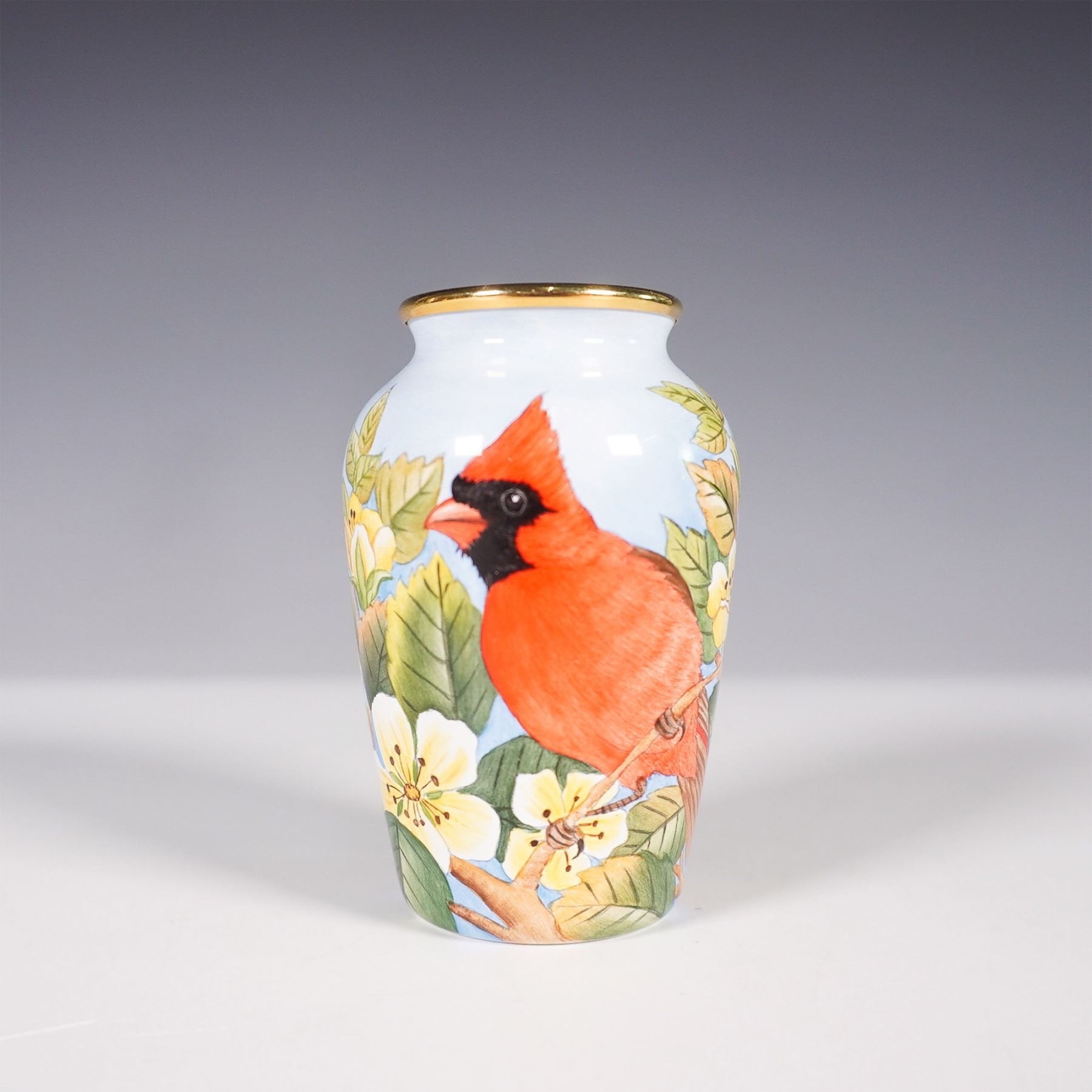 Moorcroft Limited Edition American Red Cardinal Miniature Vase
