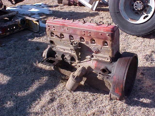 IHC RED DIAMOND 450 GAS TRUCK ENGINE