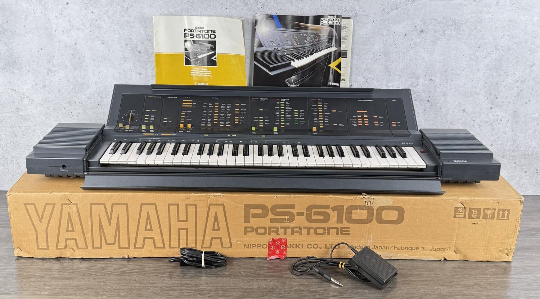 Yamaha PS-6100 Portatone Portable Keyboard