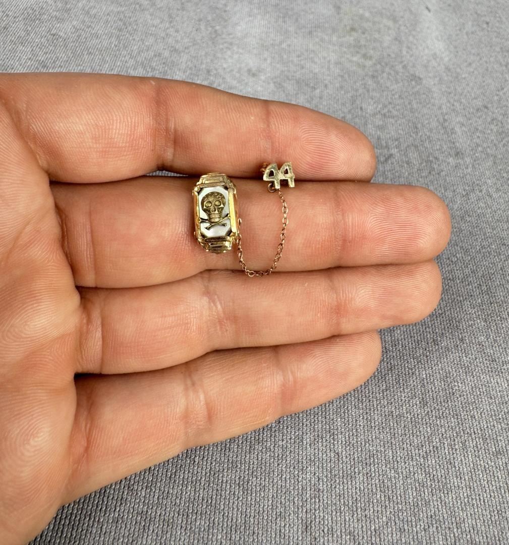 10k Gold Yale Skull & Bones Society Fraternity Pin