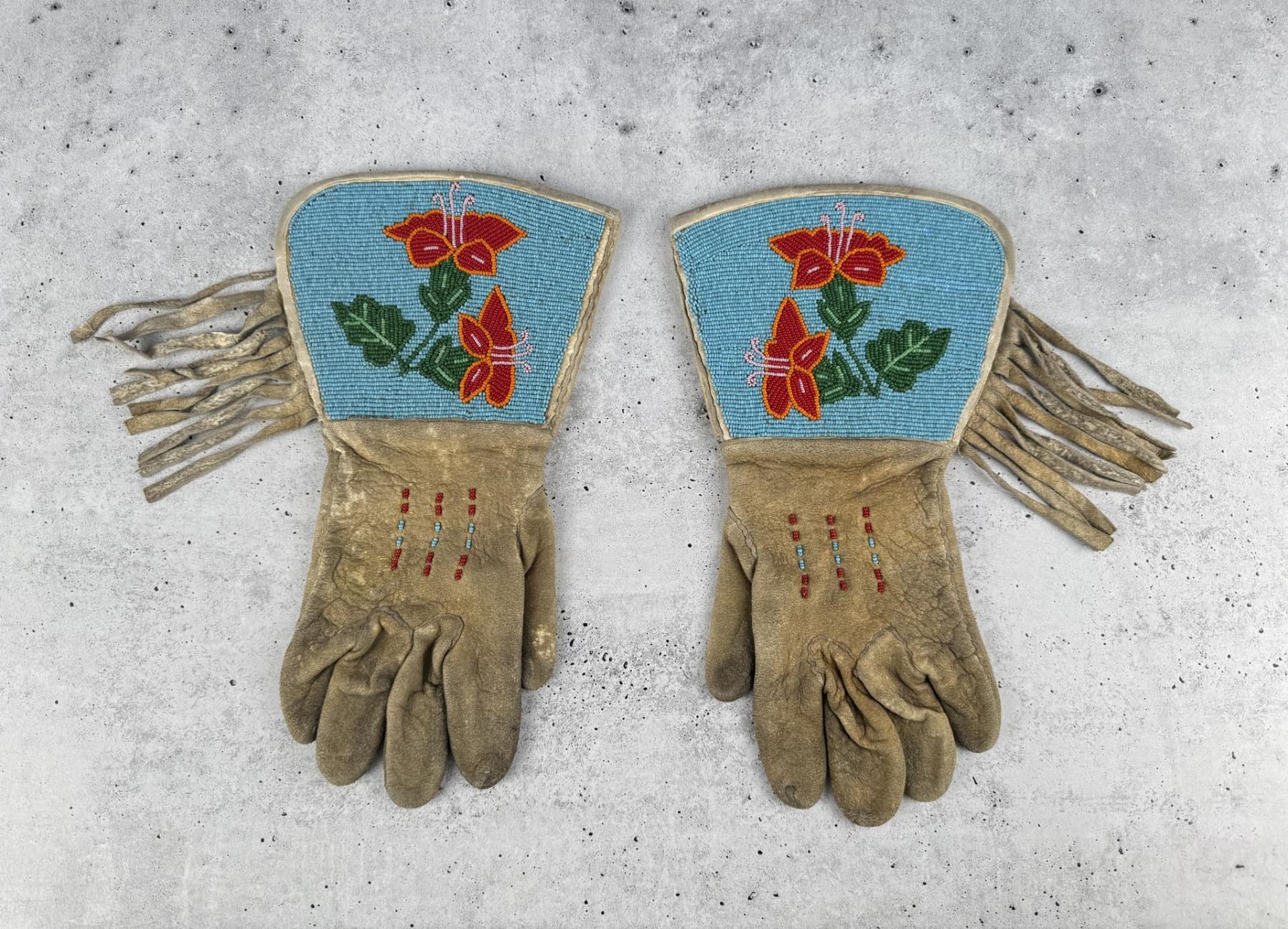 Plateau Native American Indian Beaded Gauntlets