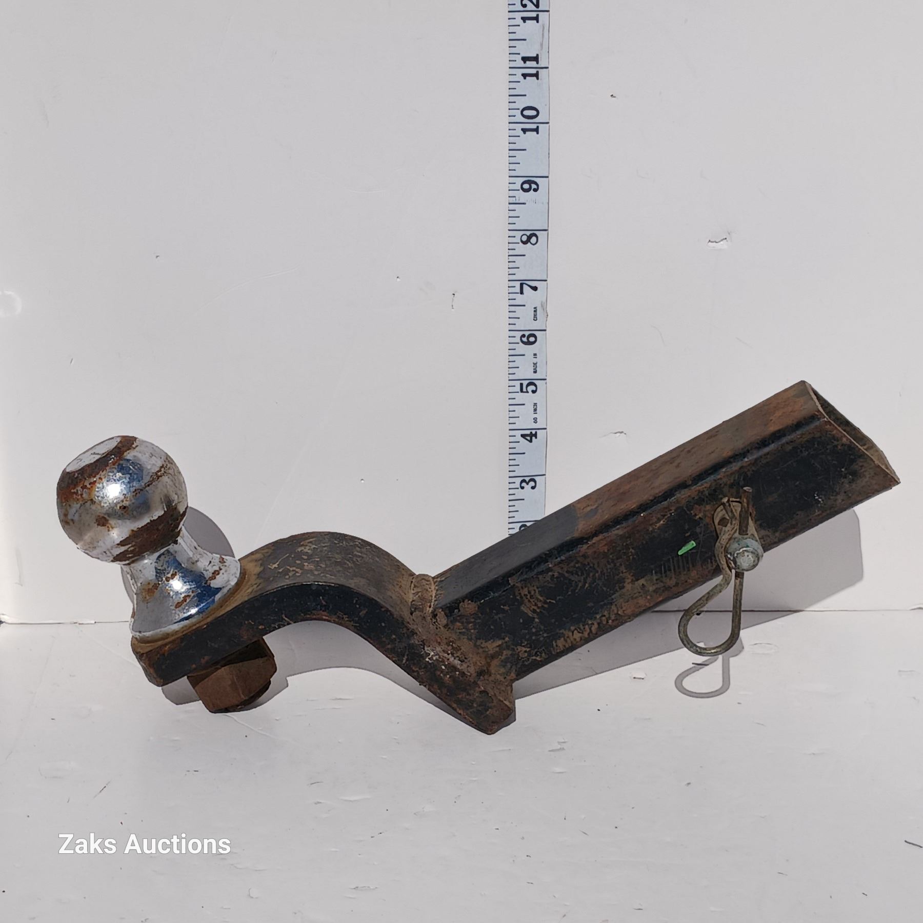 Fuiton 2" Trailer Hitch, Max. Trailer 5,000 lbs. Max. Tongue 500 lbs.