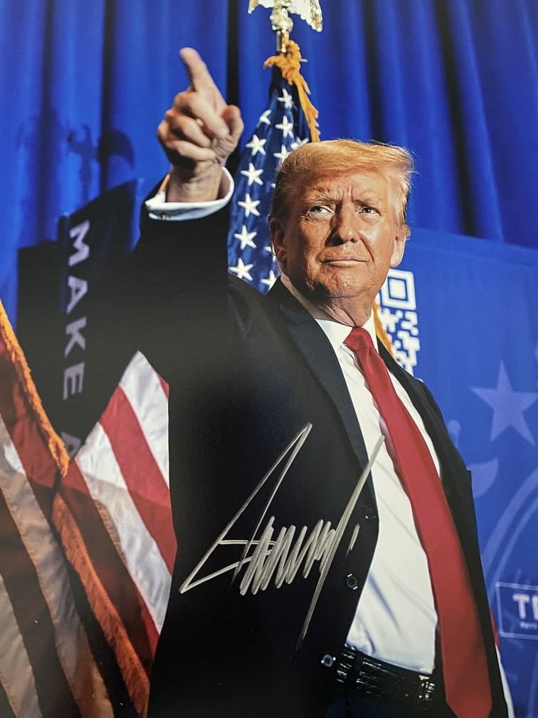 47th US President Donald Trump signed photo