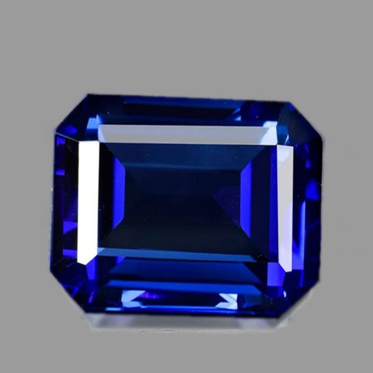 Natural Octagon Royal Blue Sapphire [Flawless-VVS]