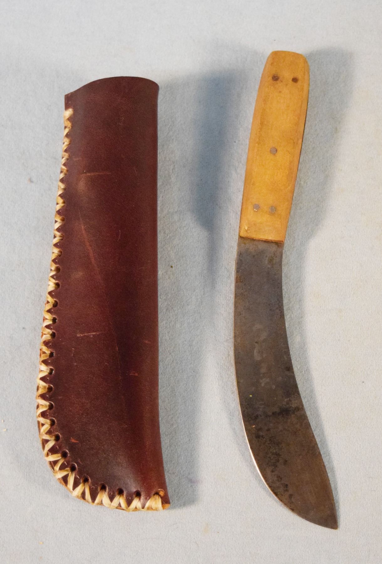 Russell & Co. Green River Works knife with leather sheath, 6" blade ...