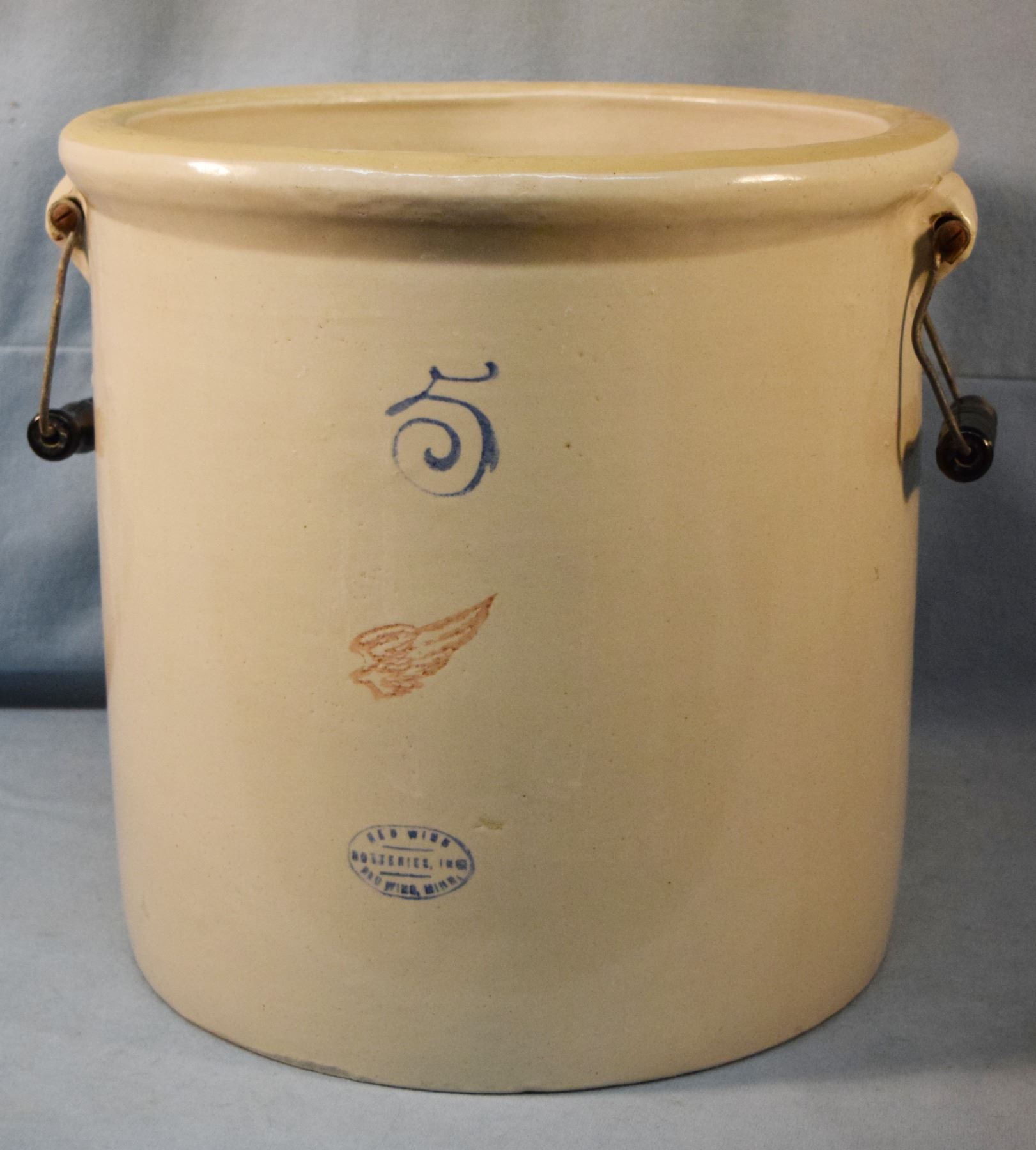 Redwing 5 gallon crock with wire handles, 2" wing, mint condition