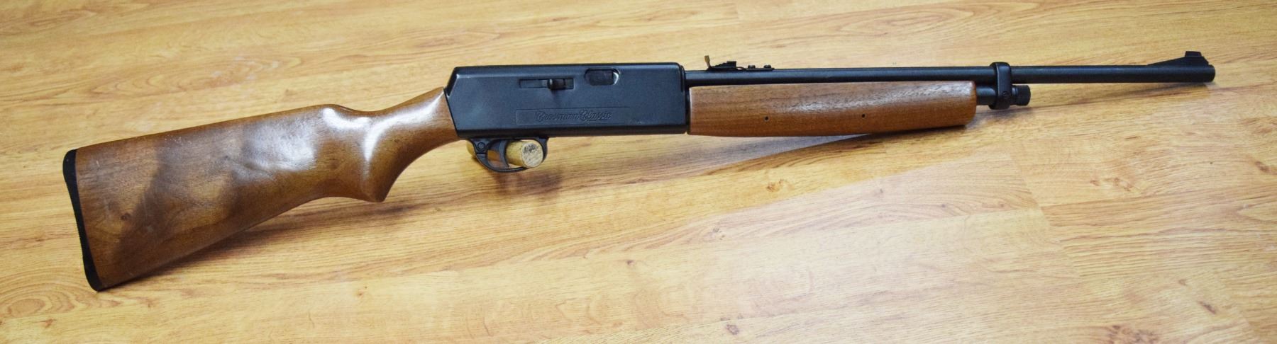 Crossman Classic 2200W pump pellet rifle, .22 cal, s# 699603545