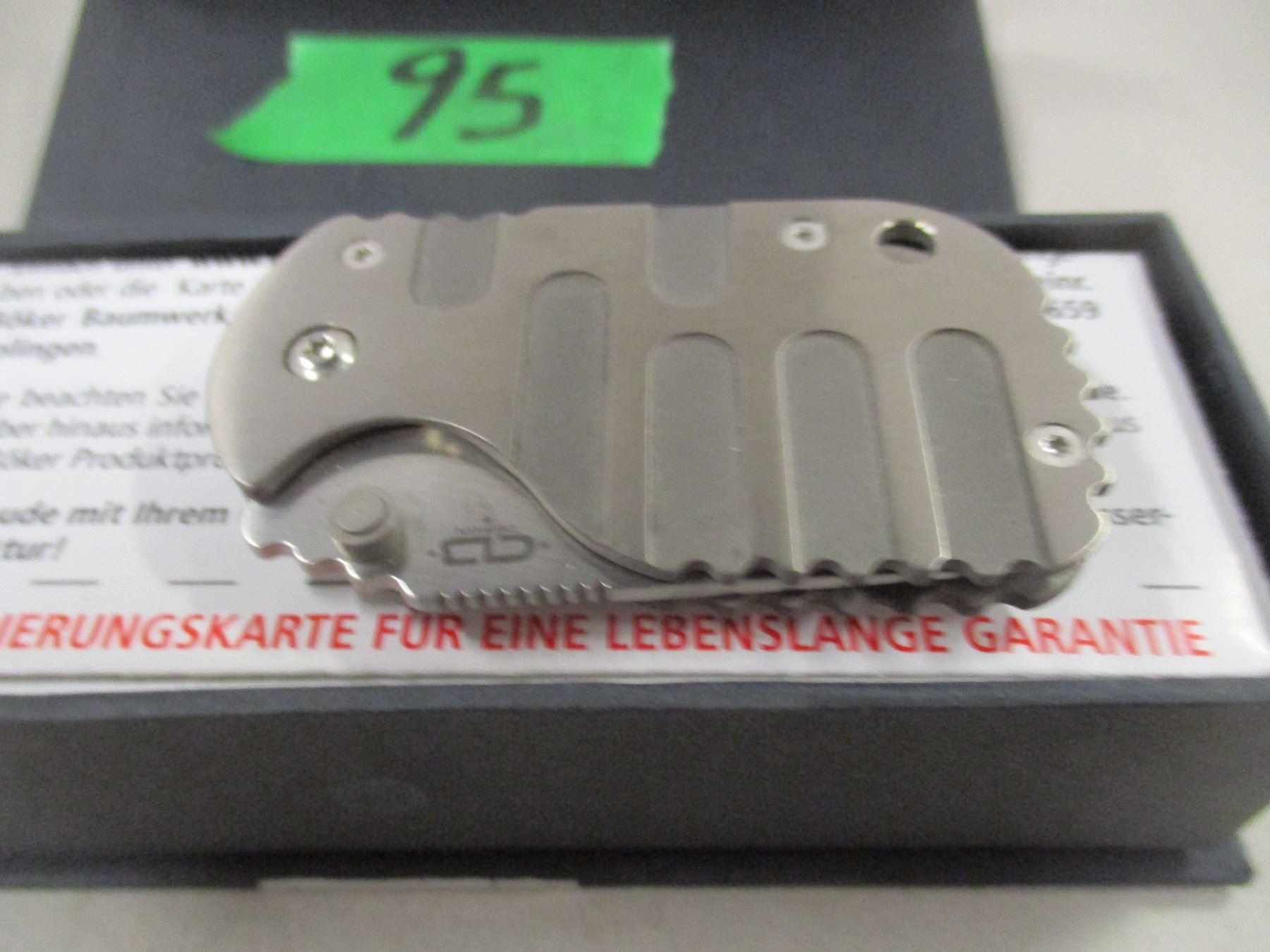 SEIZURE: 2" BLADE BOKER FOLDING BELT KNIFE
