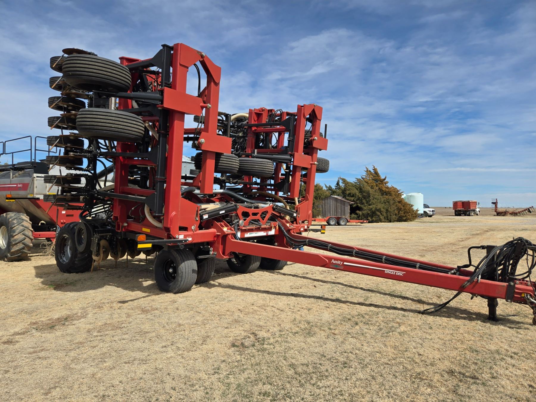 SFAmity Single Disc Drill & 3350 Seed Cart