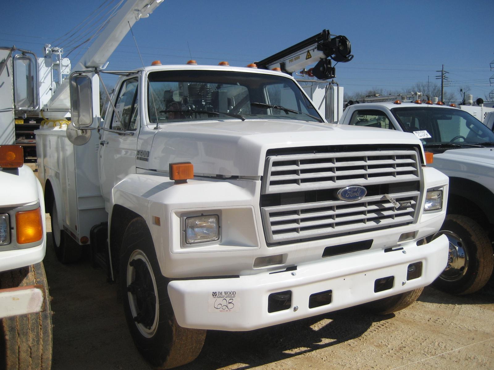 1989 FORD F600 S/A SERVICE TRUCK - J.M. Wood Auction Company, Inc.
