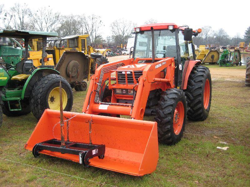 KUBOTA M9000 4X4 FARM TRACTOR - J.M. Wood Auction Company, Inc.