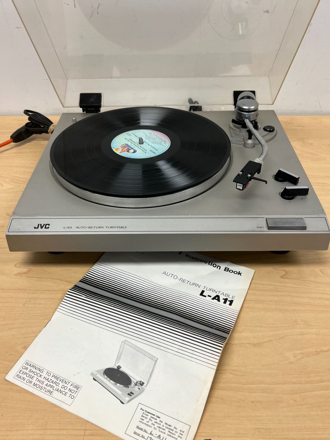JVC L-A11 Auto-Return Turntable Record Player