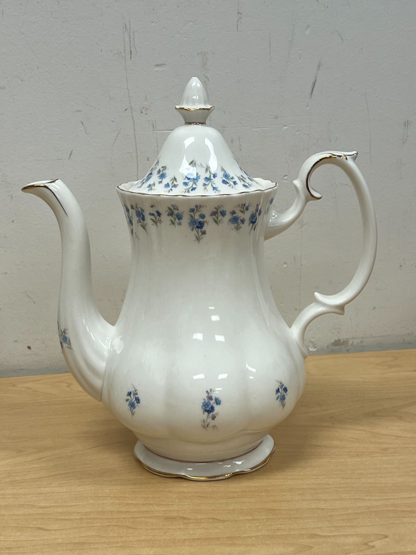 Royal Albert England Memory Lane Bone China Coffee Pot