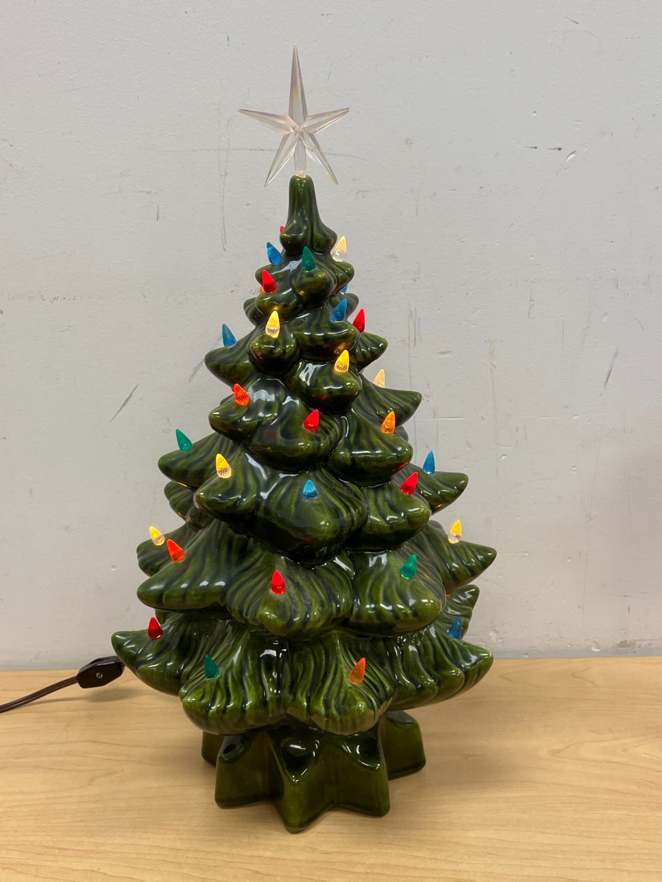 Ceramic Light Up Christmas Tree - Works - approx: 18" tall